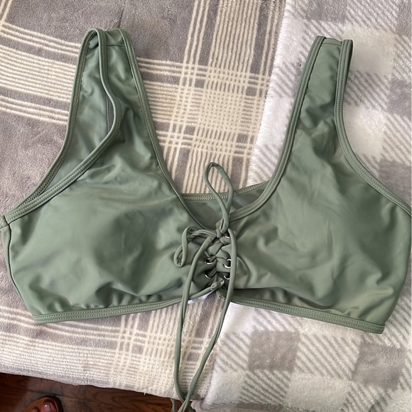 SHEIN | Swim | Swim Top | Poshmark